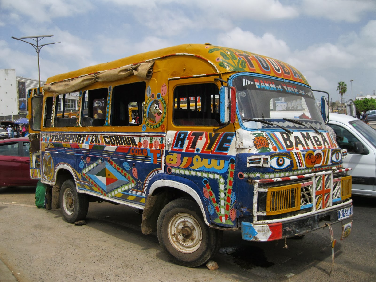 Lisa's Dakar Senegal Experience: Happy Buses (Public Transportation) in ...
