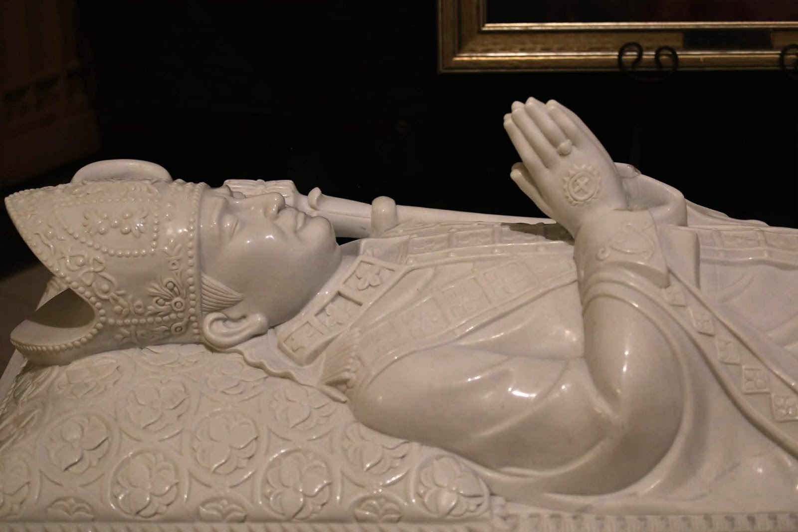 New Liturgical Movement: Requiem Mass and Tomb Dedication in Covington ...