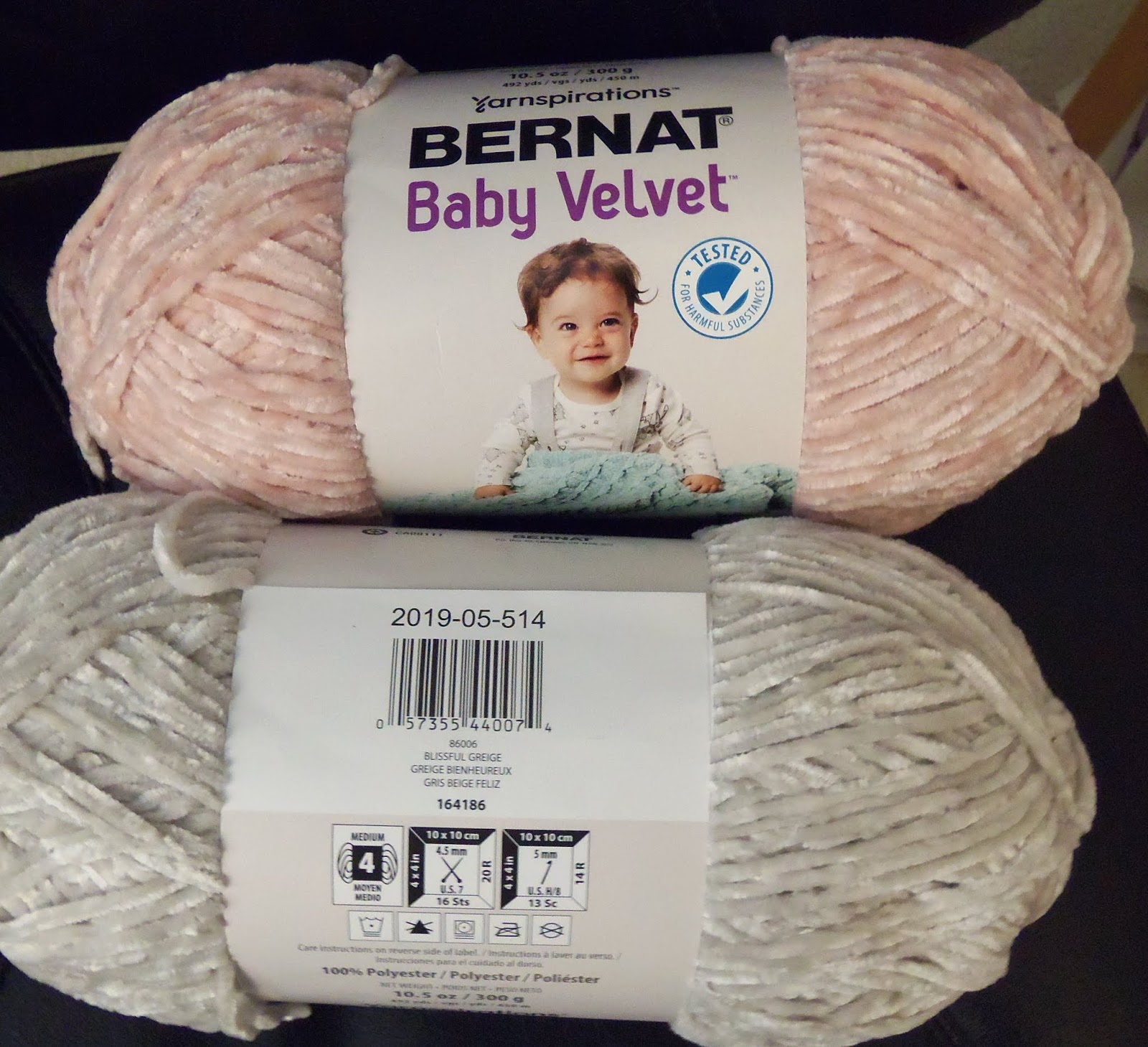 Hand vintage Knit Baby Snowball Blankets A