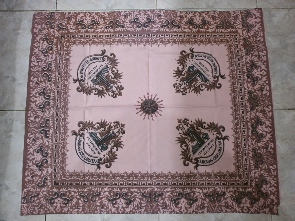 Antikpisan: Taplak Meja Batik Cap, Reklame Jadul Rokok PT Kompas Agung ...