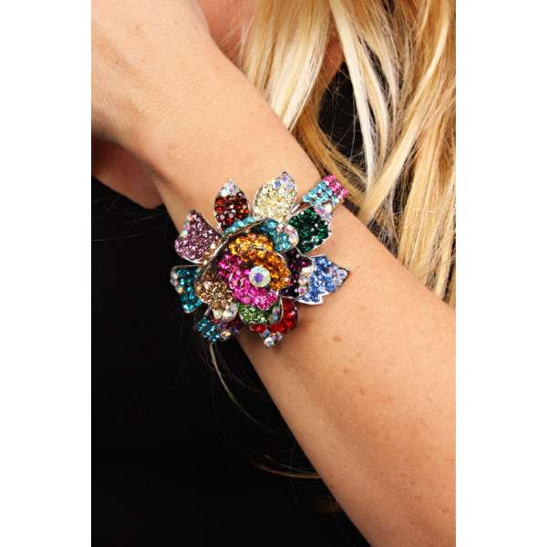 Fashion Hairstyles: beautiful bracelets