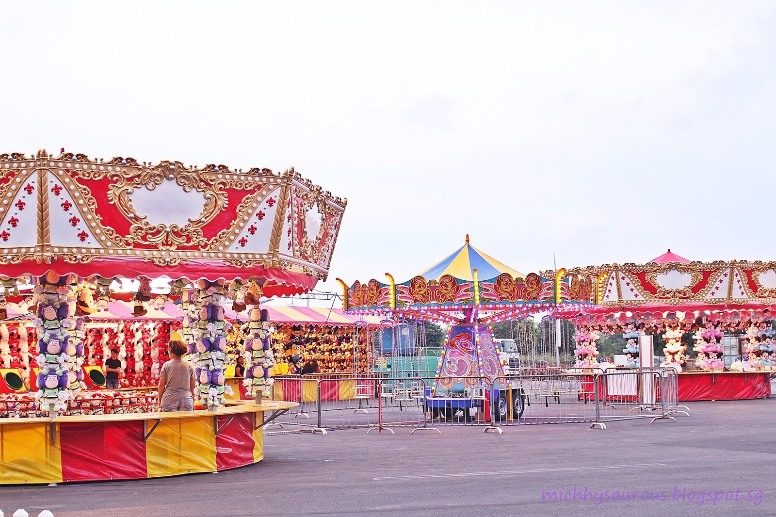 EAT.SHOP.PLAY - Michhysaurous: Uncle Ringo at iLight Marina Bay Sands