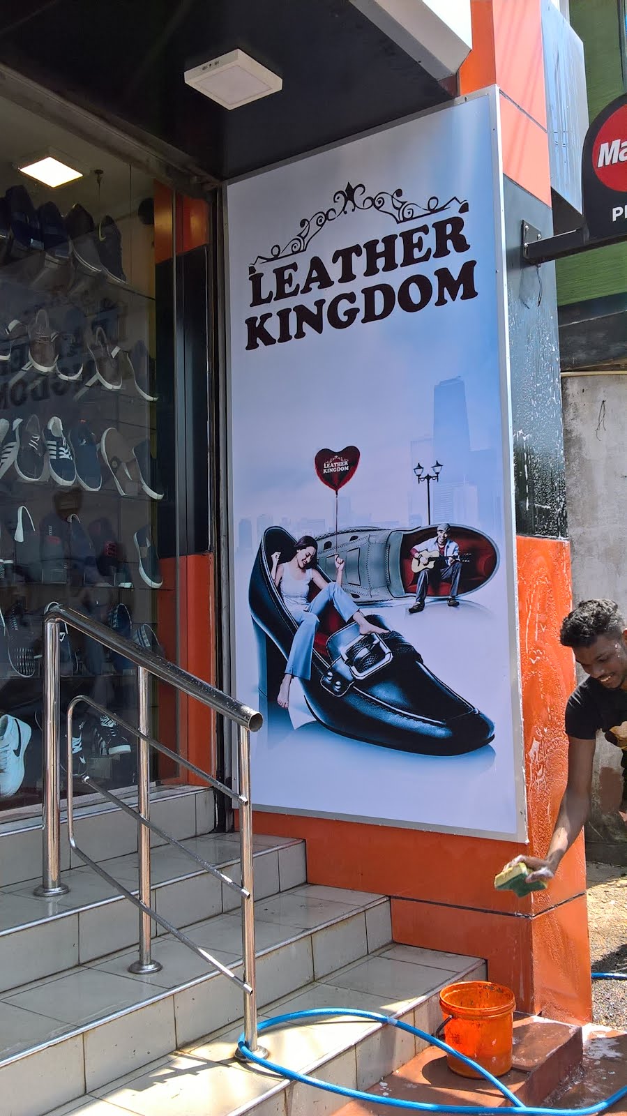 Name Boards | Dealer Boards | Pylon Signage in Sri Lanka - Lanka ...