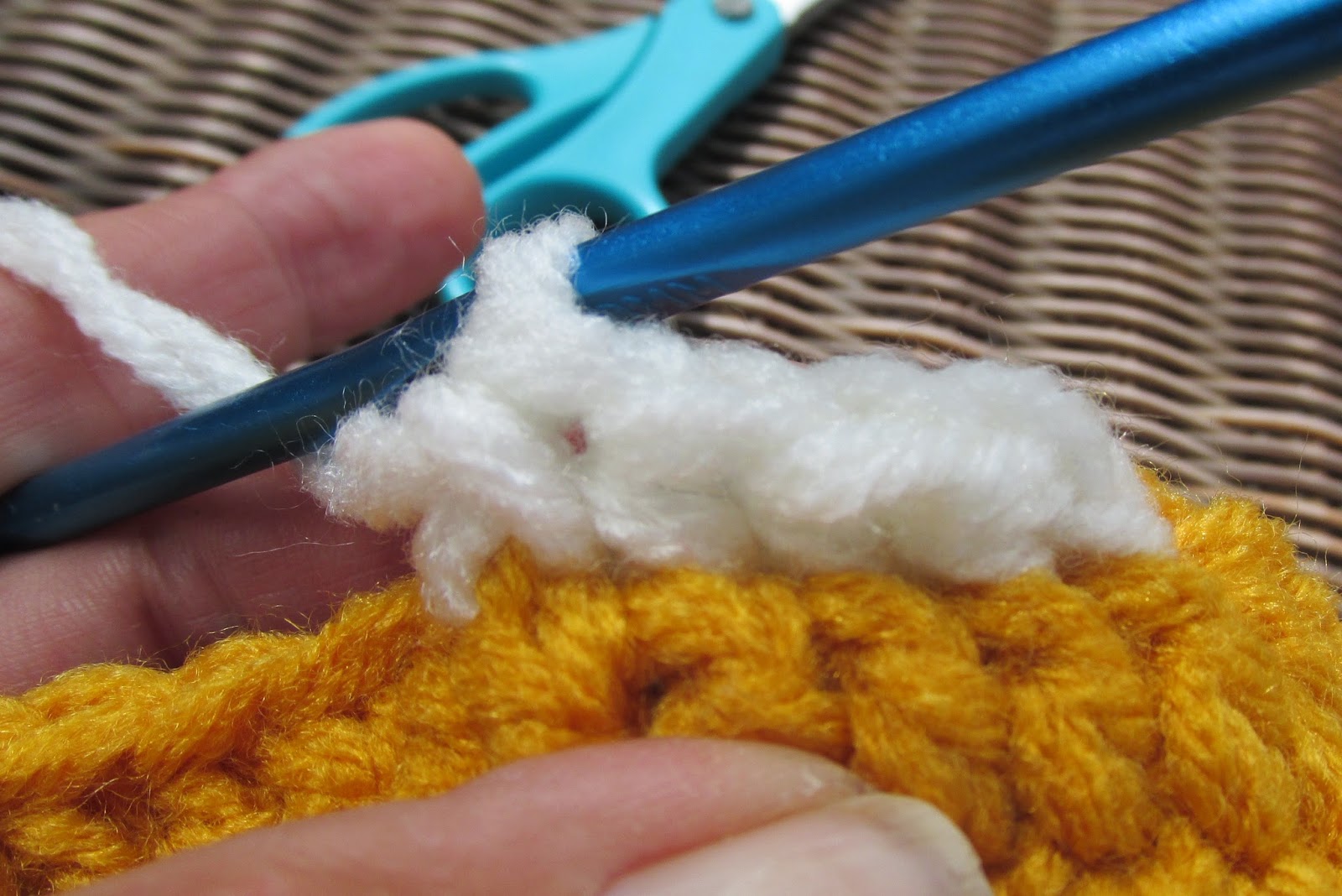 Grammy Dirlam: Neice's "Dam - It" A Free Crochet Tutorial