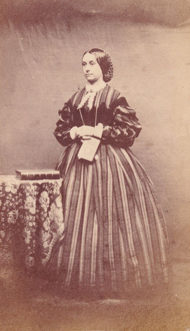 30 Elegant Photos Show the 1860s Women’s Dress Styles ~ Vintage Everyday