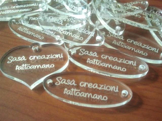 Laser Point Roma: targhette plexiglass personalizzate
