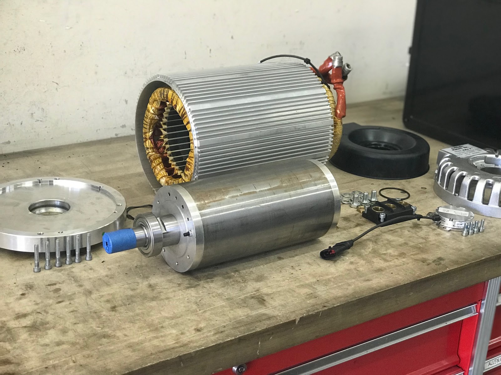 William's EV Bimmer 325i: Swap out of Warp 11 DC motor with a Hyper ...