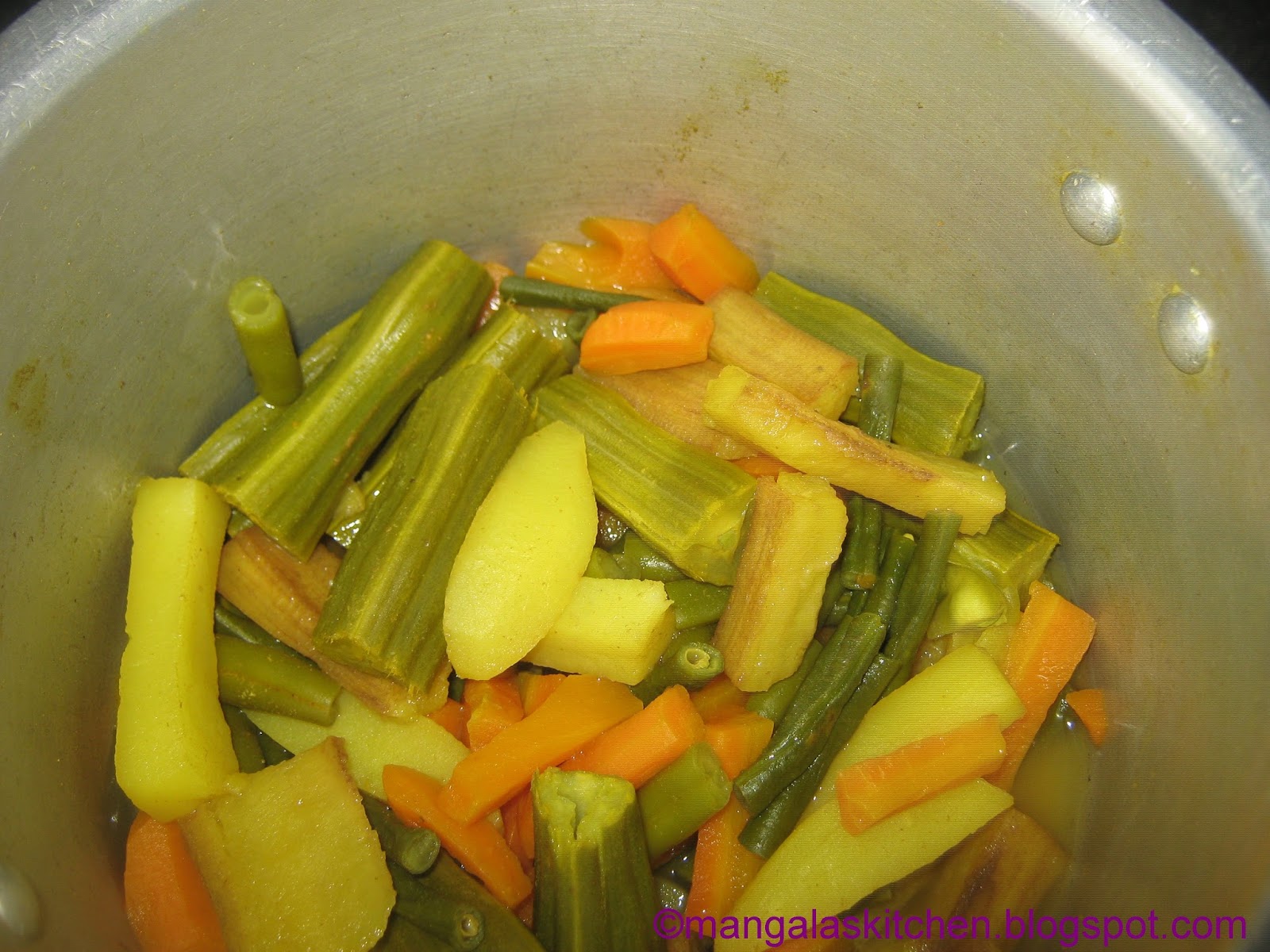 Summer Special Aviyal (Avial) - Mixed Vegetables cooked in Coconut ...