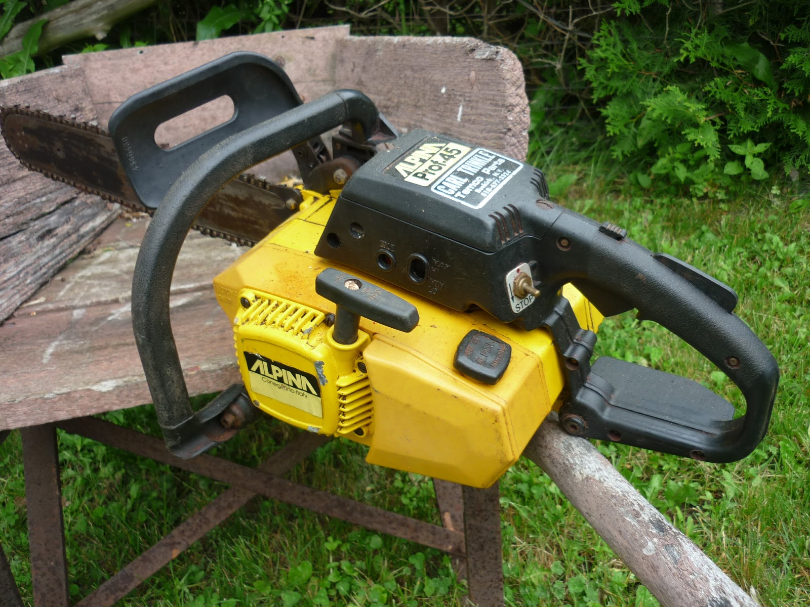 VINTAGE CHAINSAW COLLECTION