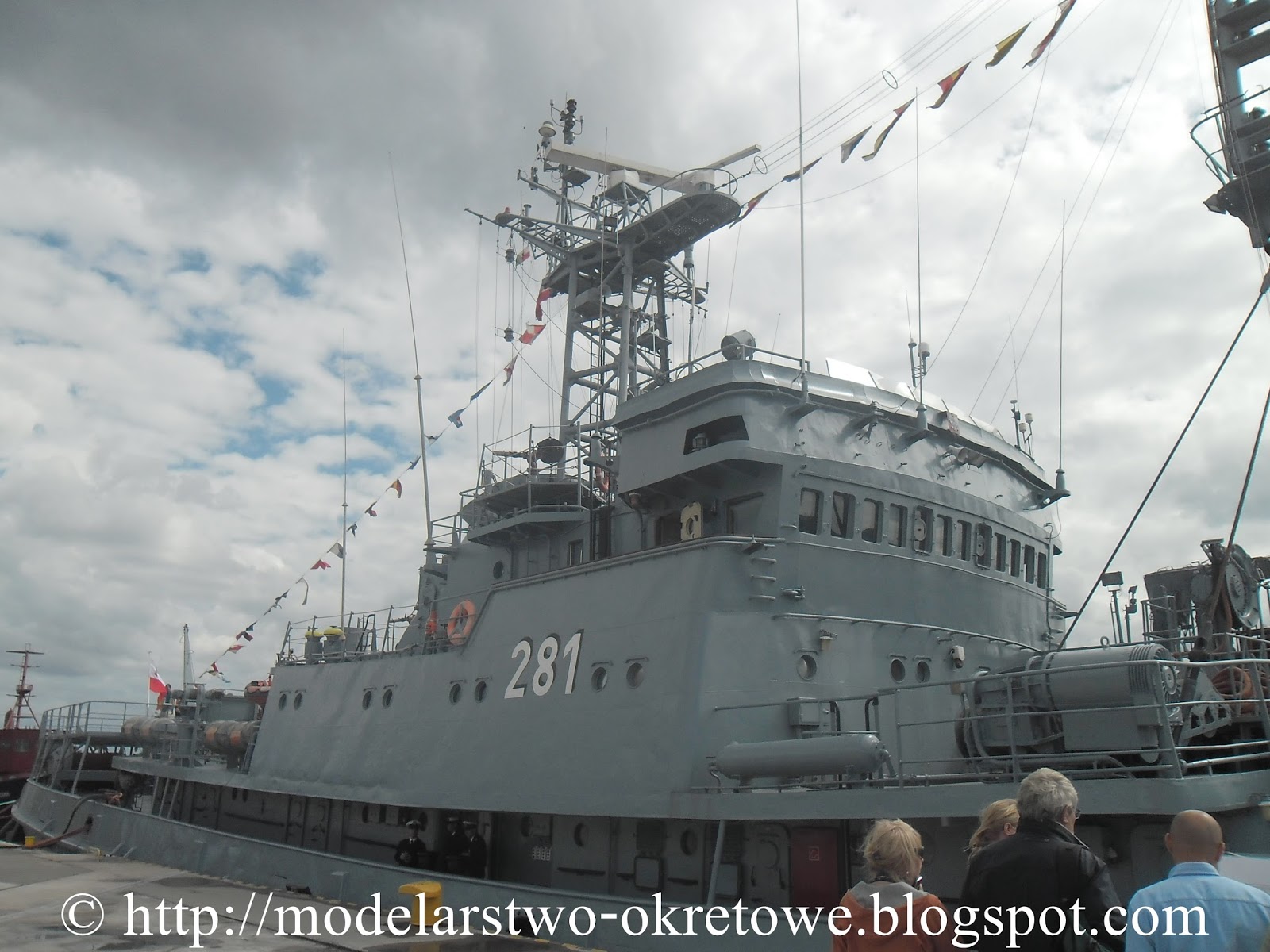 Modelarstwo okrętowe: Święto Wojska Polskiego - Wodowanie monety ORP ...