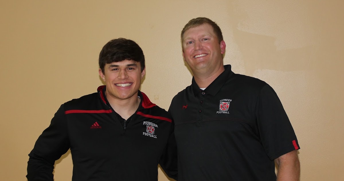 GRINNELL COLLEGE FOOTBALL: Slager Honored as Les Duke First Year ...