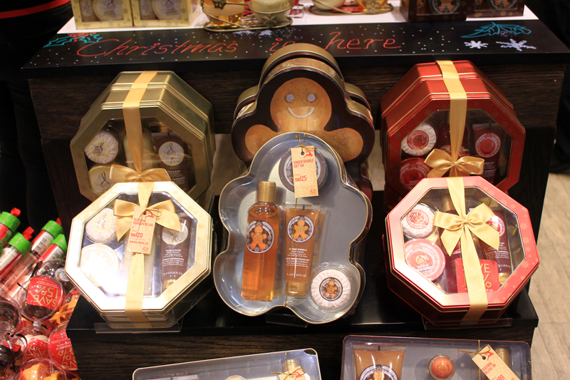 Plus Size Kitten: The Body Shop Gives Joy This Christmas