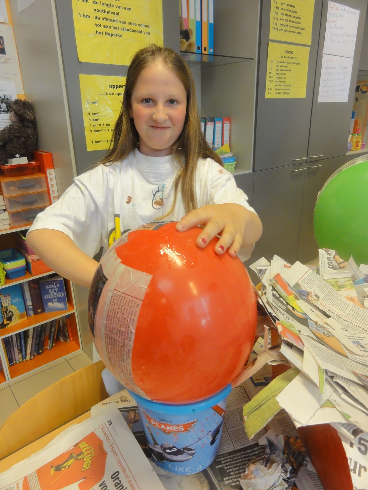 WELKOM IN HET ZESDE LEERJAAR: Ruimtehelm maken