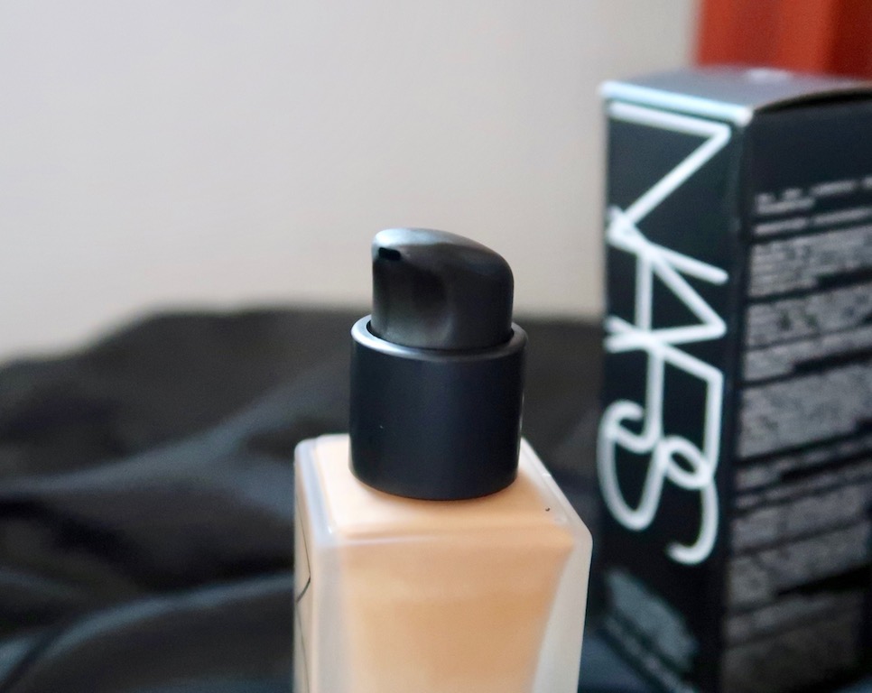 RAVE: Nars All Day Luminous Weightless Foundation Syracuse + Review