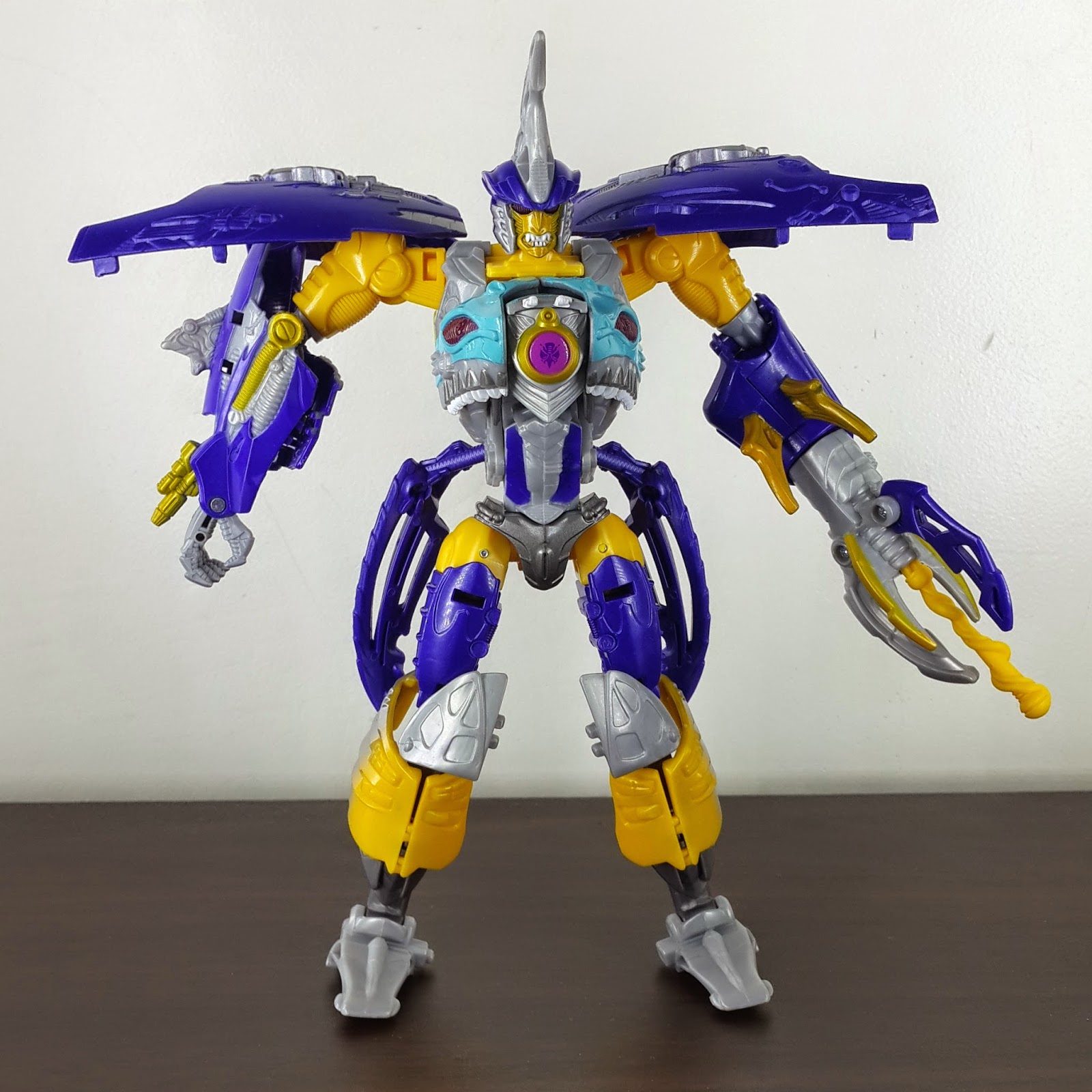 Blog Transformers.com: 1126: Generations Sky Byte (RID)