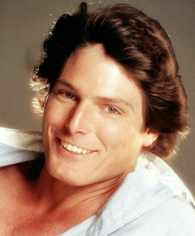 20 Vintage Portraits of a Young and Handsome Christopher Reeve in the ...