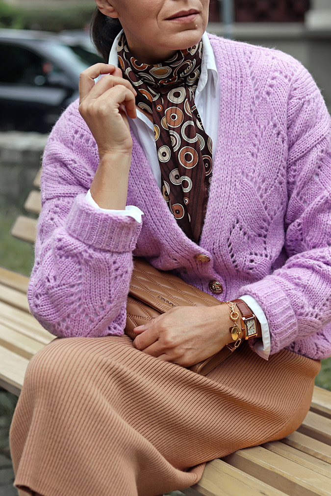 Liliowy sweter - Minimalissmo. Blog modowy