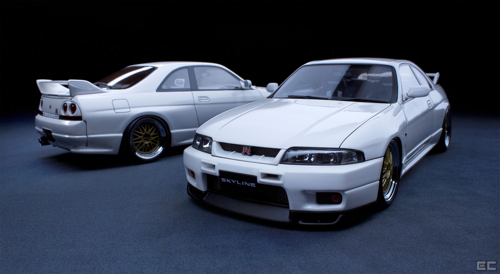 Epic Collage : [Photo] Ignition 1/18 - Nissan Skyline R33 GTR (white)