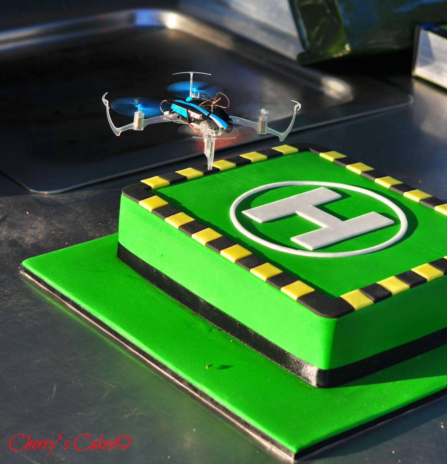 Cherry's Cakes: Drone Landing