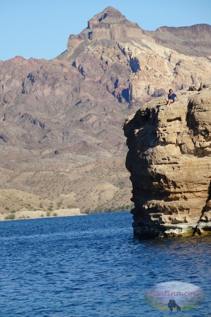 Searchlight, Nevada USA: Nelson's Landing Cliff Jumping Site ...