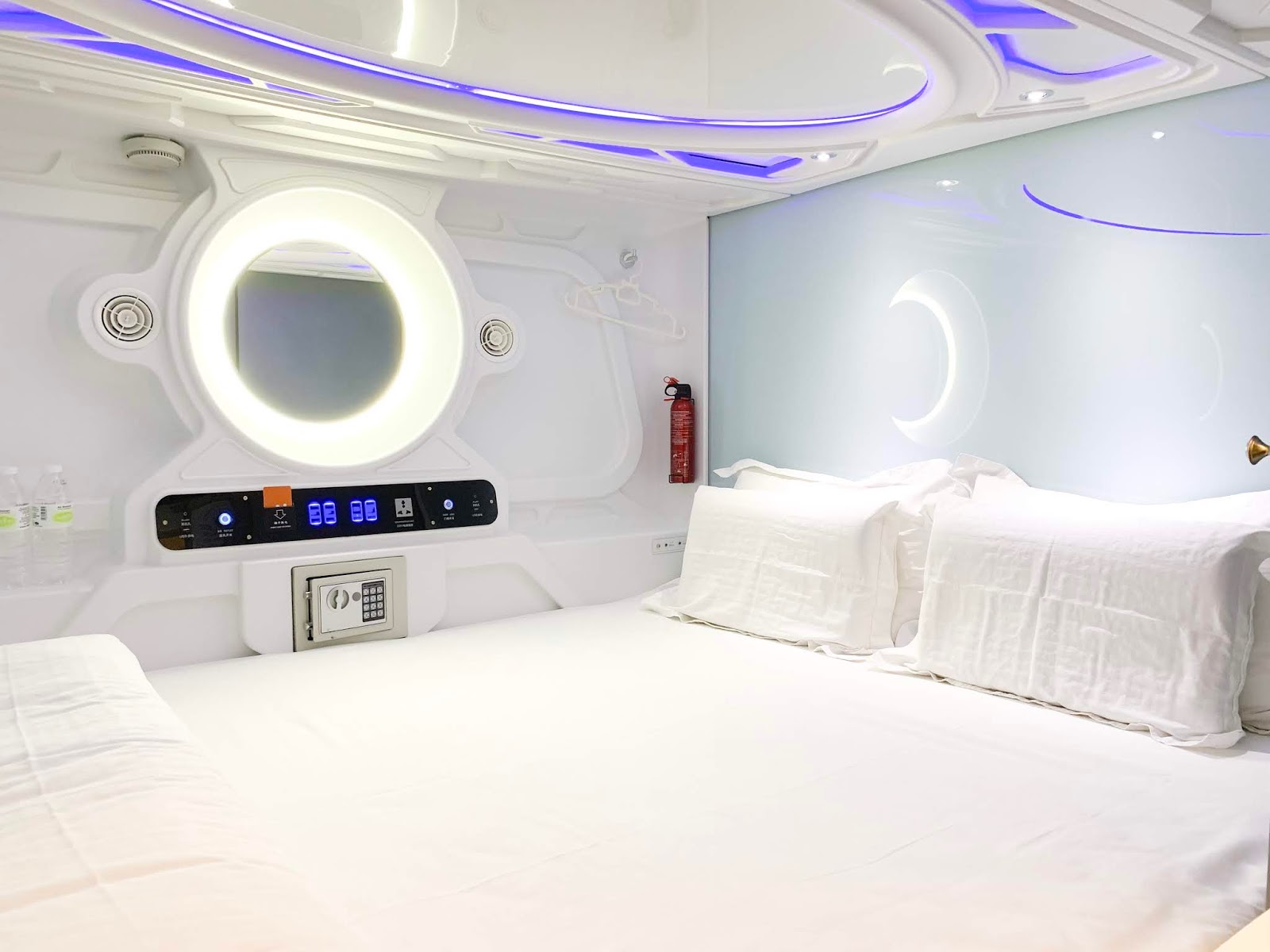 M Qube Hotel, Penang, pengalaman bermalam di capsule hotel canggih ...