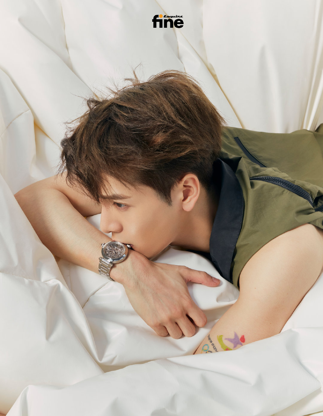 China Entertainment News: Jackson Wang poses for photo shoot