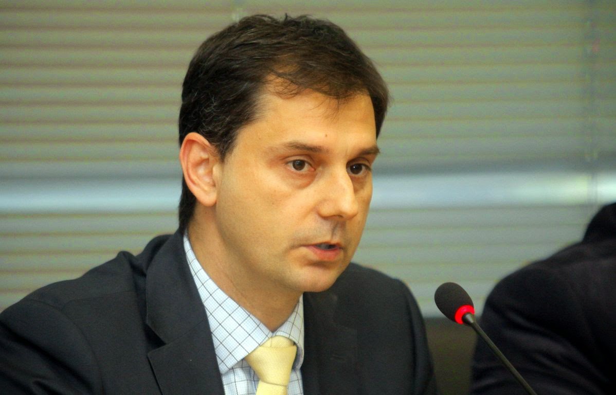 Πολύδροσος Παρνασσού: ΔΕΝ ΠΑΡΑIΤΕΙΤΑΙ ΜΕ ΤΙΠΟΤΑ Ο ΘΕΟΧΑΡΗΣ! - ΖΗΤΑ ...