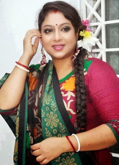Bangladeshi Actress Sabnur photos ~ Nayoknaikaphotos.blogspot.in