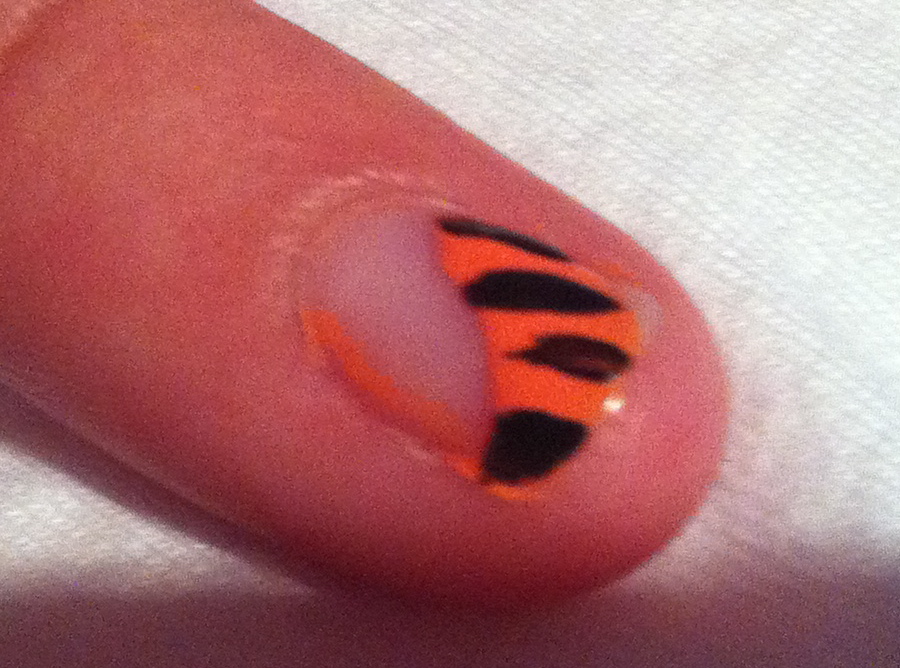 i am sam . sam i am: Tigger Nails.