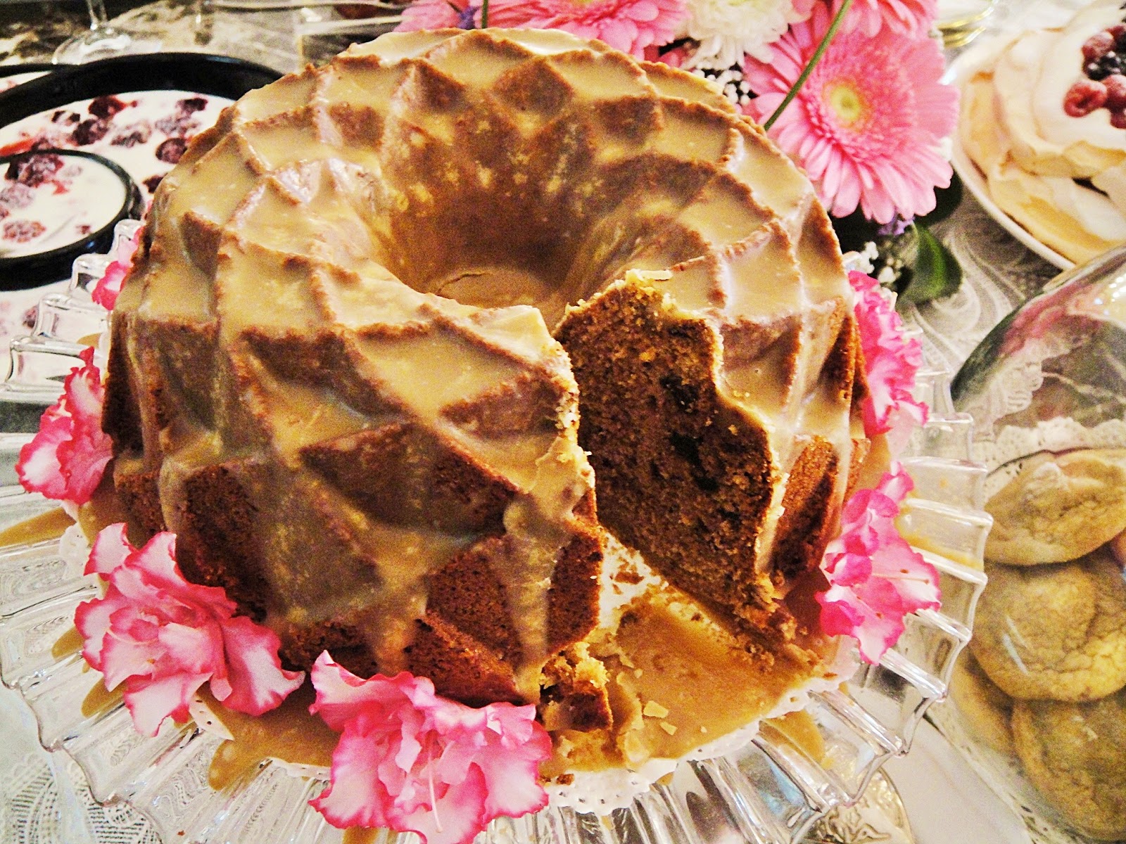 Maryam's Culinary Wonders: 915. Iraqi Prune Cake