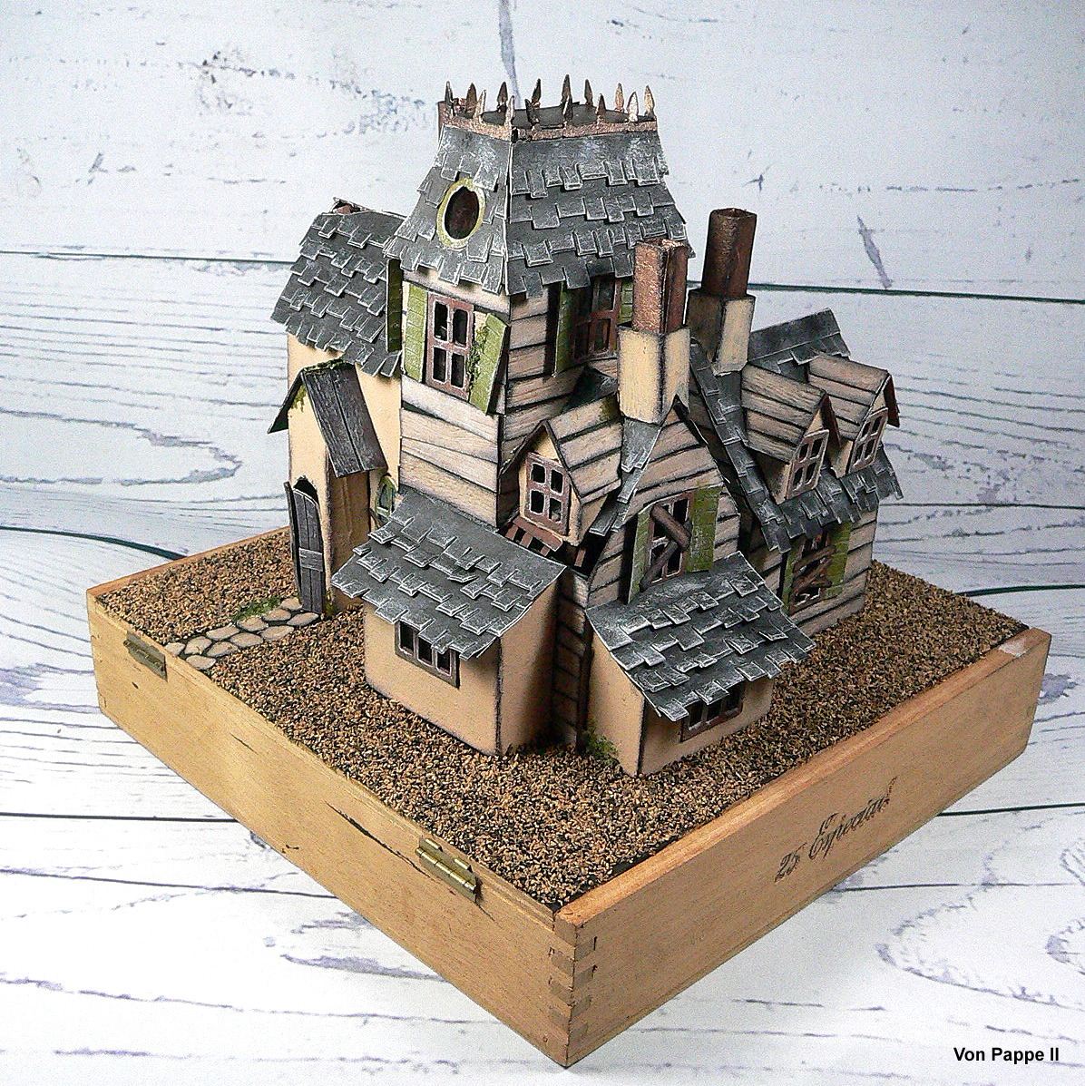 Von Pappe II: "Abandoned Manor Cigar Box" How-to Part One