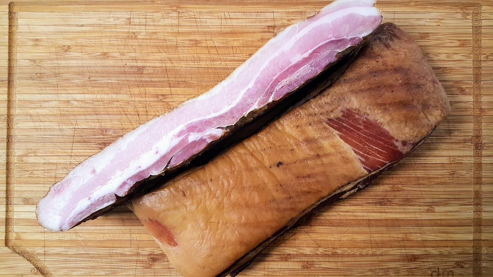 Bacon fumé à chaud fait maison