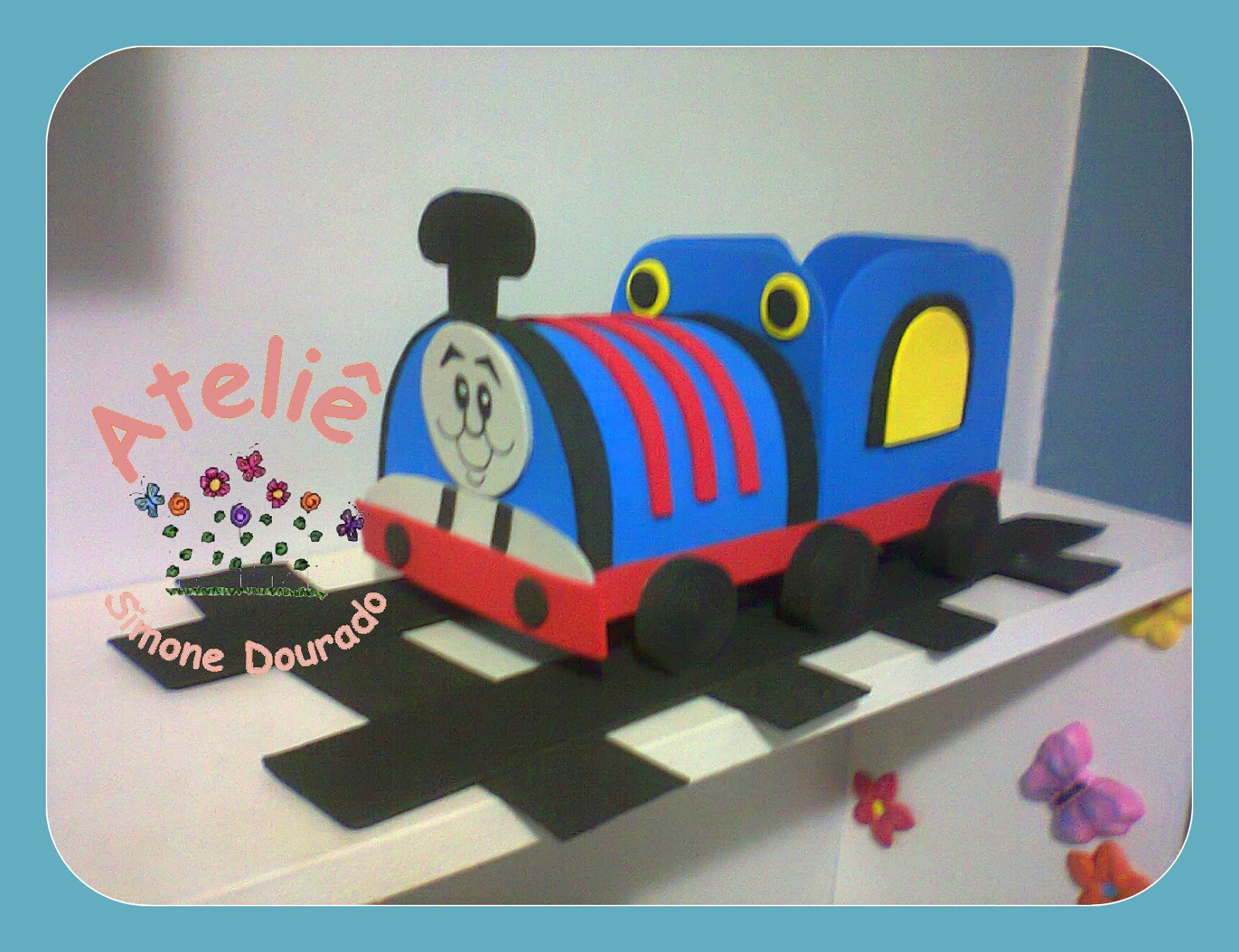 Ateliê Simone Dourado: Molde trenzinho Thomas de e.v.a.