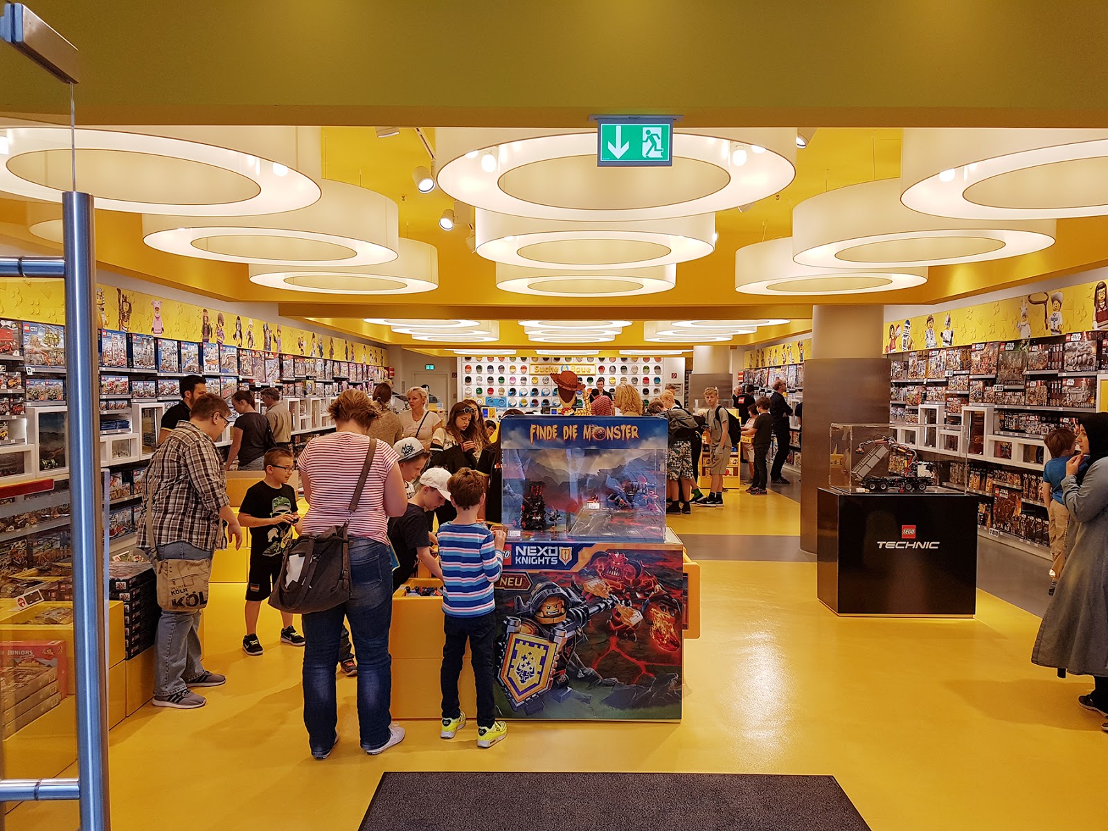 Cologne, Germany | Paige Taylor Evans