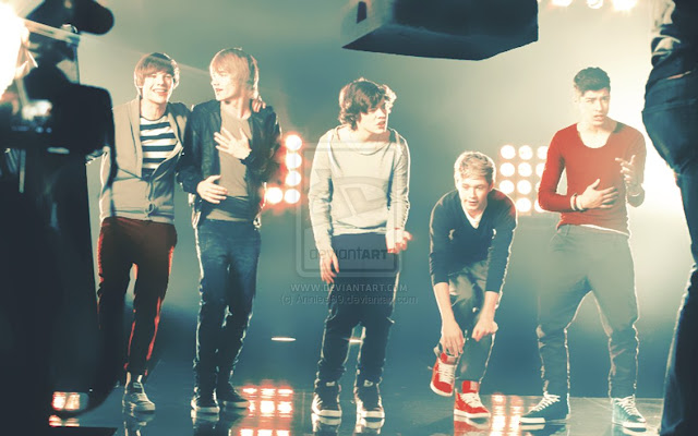 Free PSP Themes Wallpaper: One Direction - X Factor Superstars