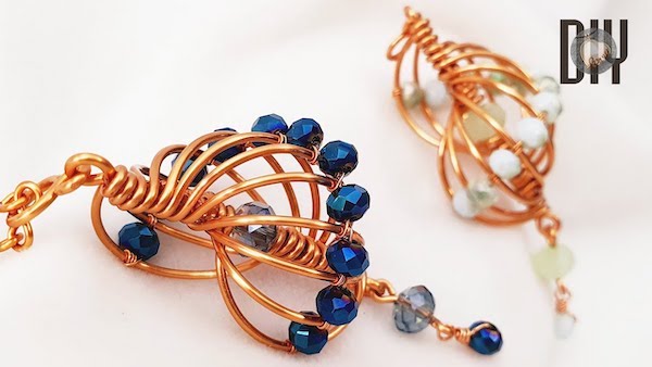 Wire Wrapped Conch Shell Pendant Tutorial / The Beading Gem