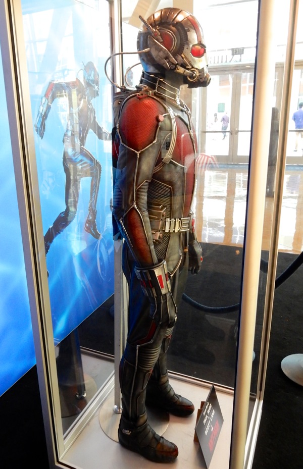 Hollywood Movie Costumes and Props: Paul Rudd's Ant-Man movie costume ...