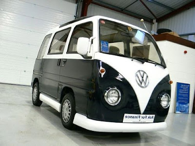 Auto Menos: Réplicas: VW Kombi/Subaru Sambar