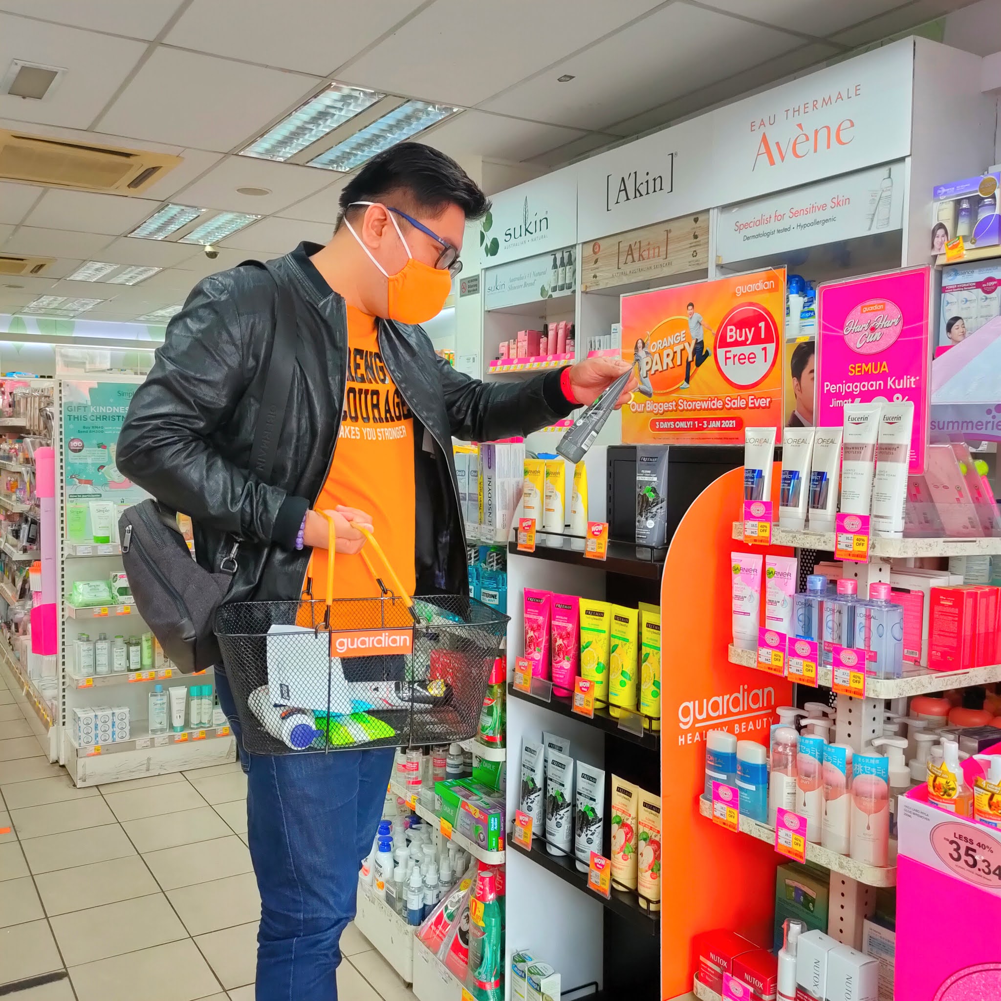 Guardian Malaysia Kicks Off The New Year Of 2021 With ORANGE PARTY