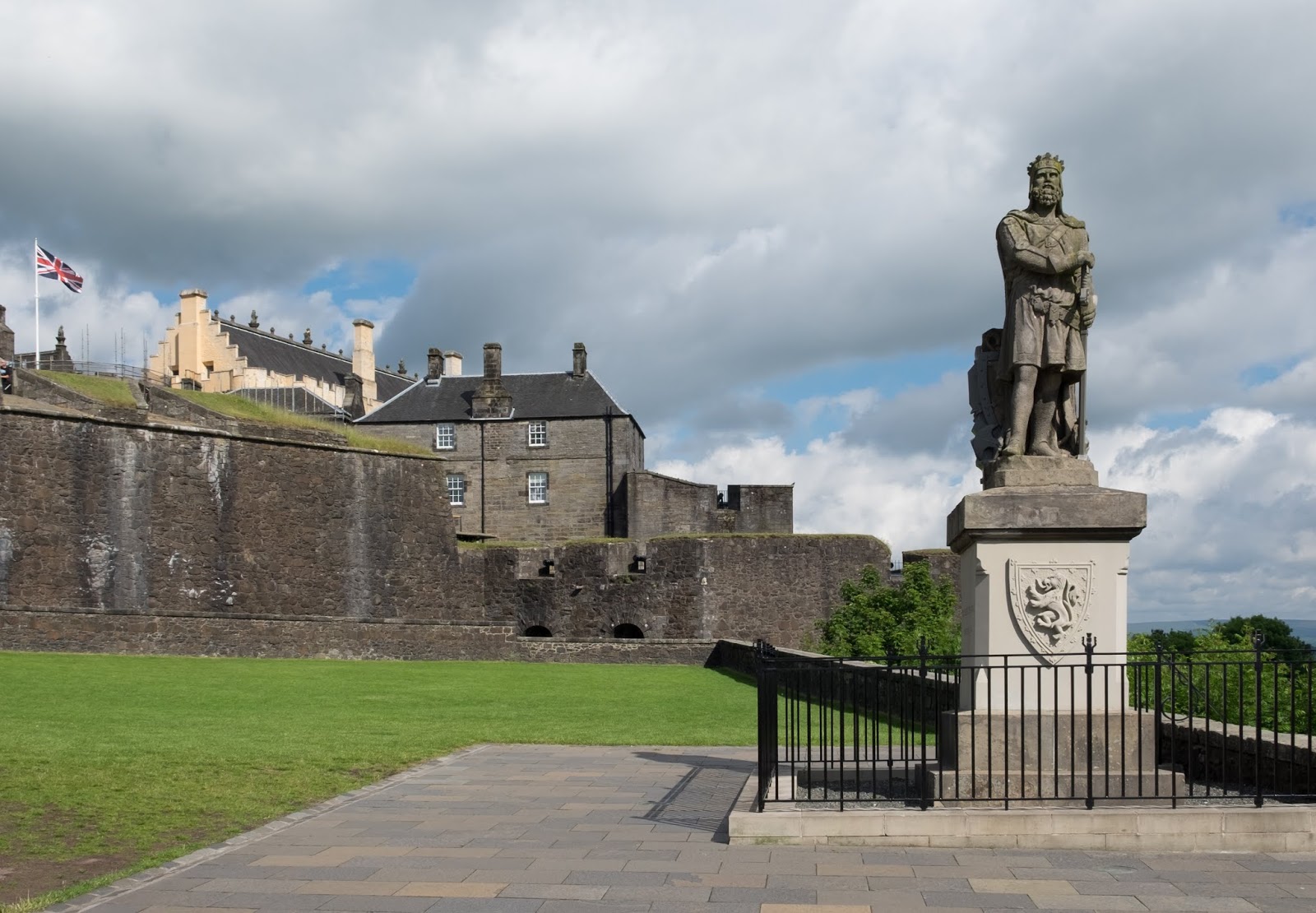 15 Interesting Facts About Stirling Castle | Amazing WTF Facts