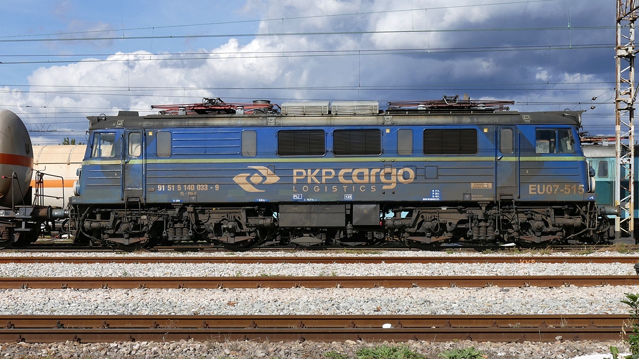 EU07-515 z cysternami przewożącymi skroplony propan-butan | Kolejowe Kielce