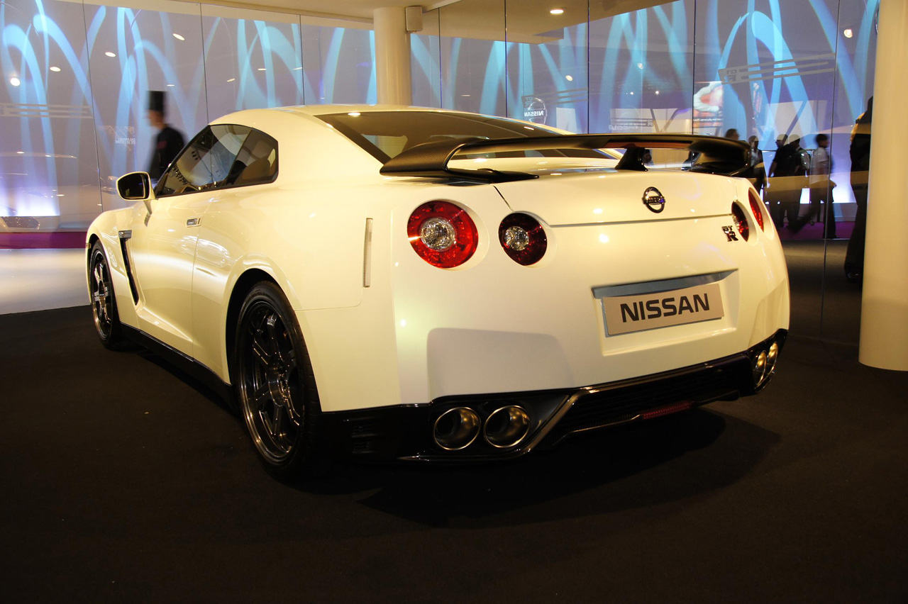 Autosmotosymasss: Nissan GT-R para 2012