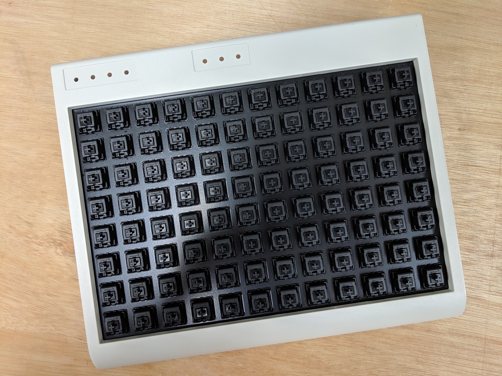 40% Keyboards: Tipro MID-KM096A