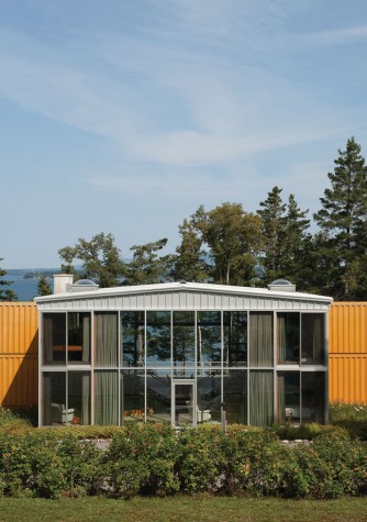 Shipping Container Homes & Buildings: 12 Containers 4,000 sqft ...