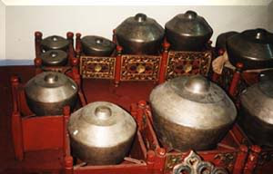 Kethuk dan Kenong ~ Pusat Kerajinan Gamelan Jawa