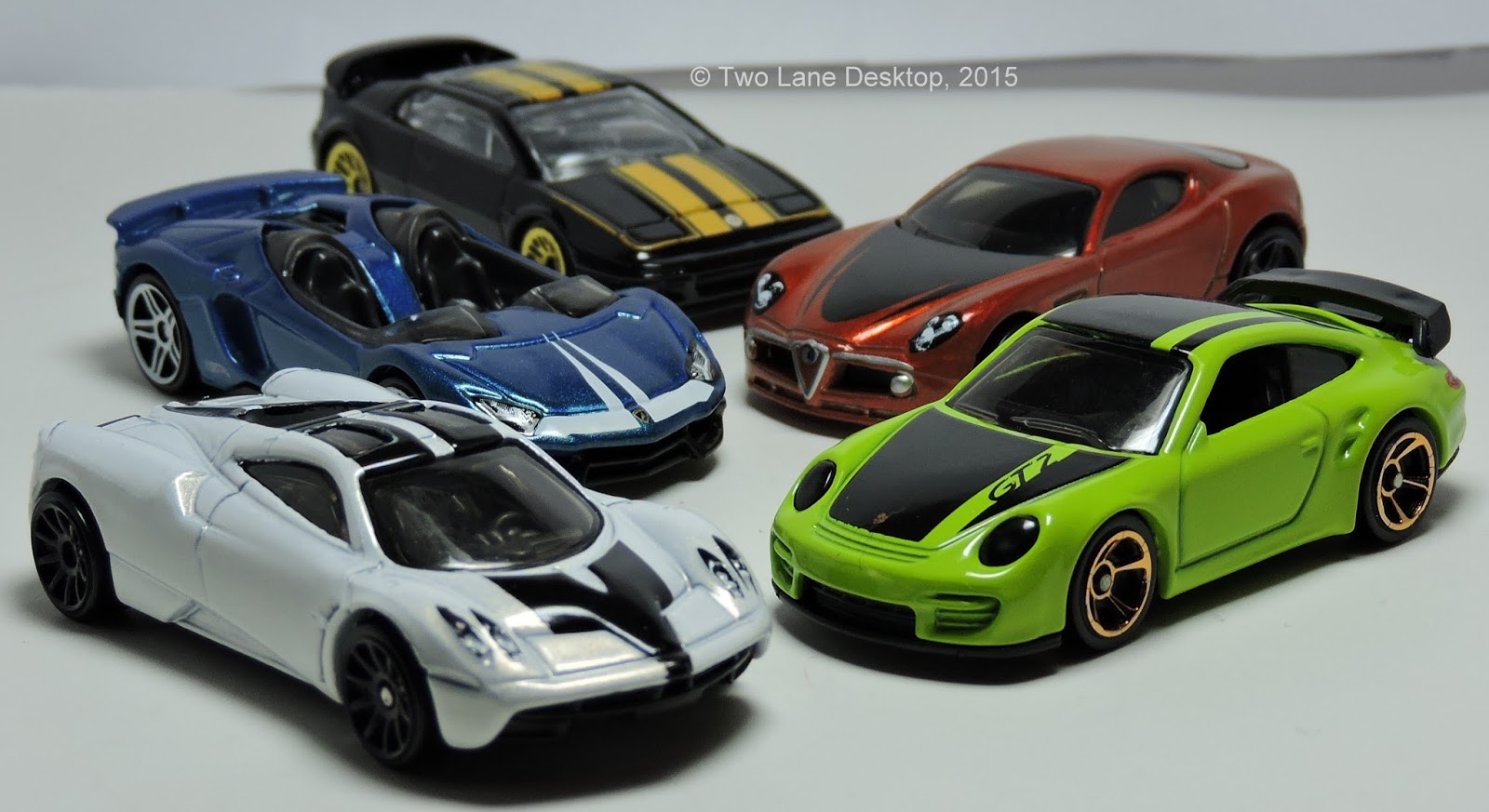 Comparison: Hot Wheels 2015 Exotic Rides 5-pack