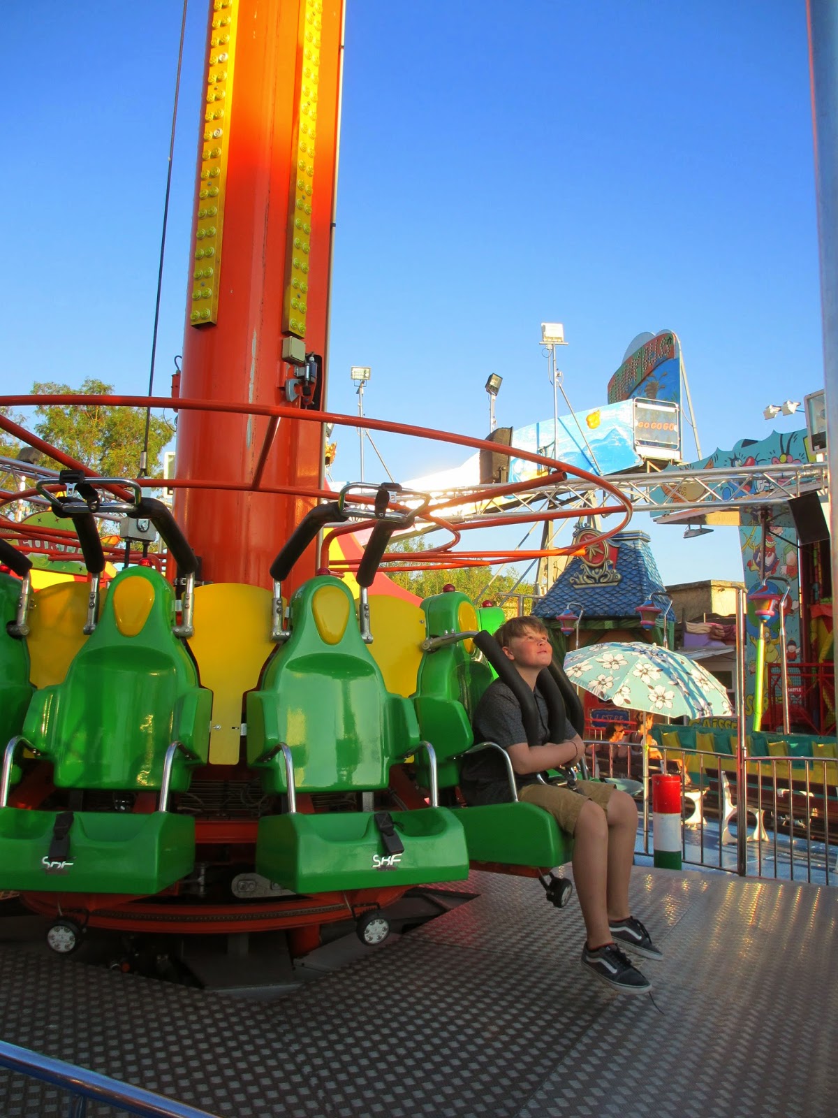 s.m.i.l.e: Åka karusell som en celebritet