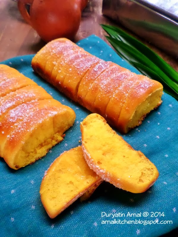 Amal's Kitchen : Simple & Easy Recipes: Roti Sisir Labu Kuning