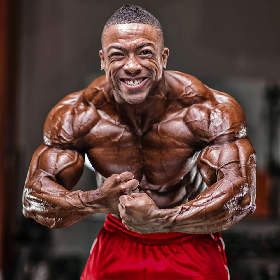 Worldwide Bodybuilders: Portuguese bull Ricardo Correia