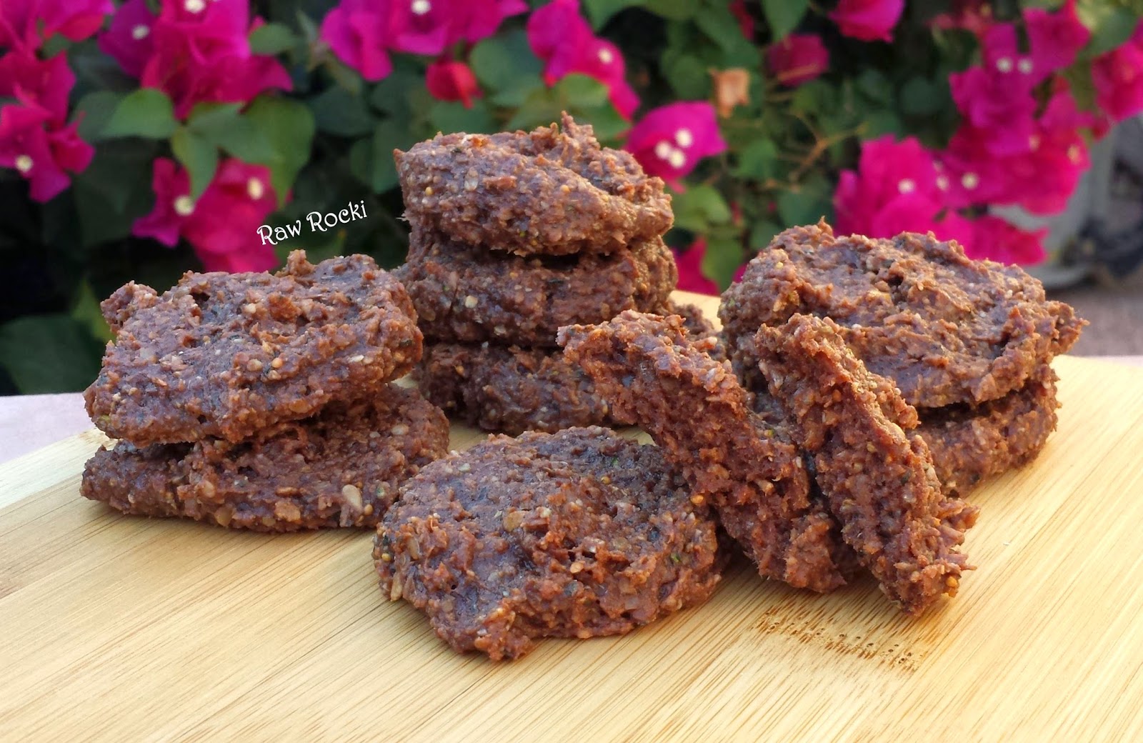 Raw Vegan Recipes by Rocki: Raw Fudge Cookies and Freezer Fudge